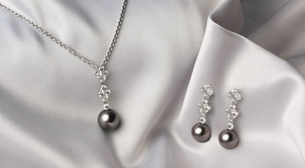 Exploring the Gem of the Ocean: Pearls | Laings