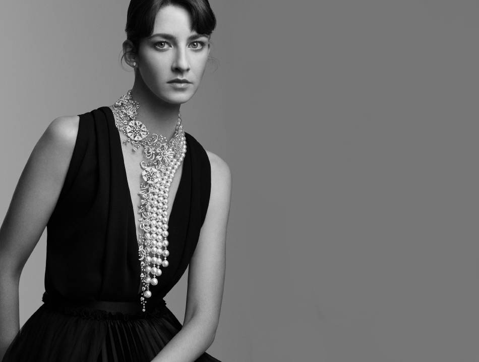 How to Wear Pearls | Laings