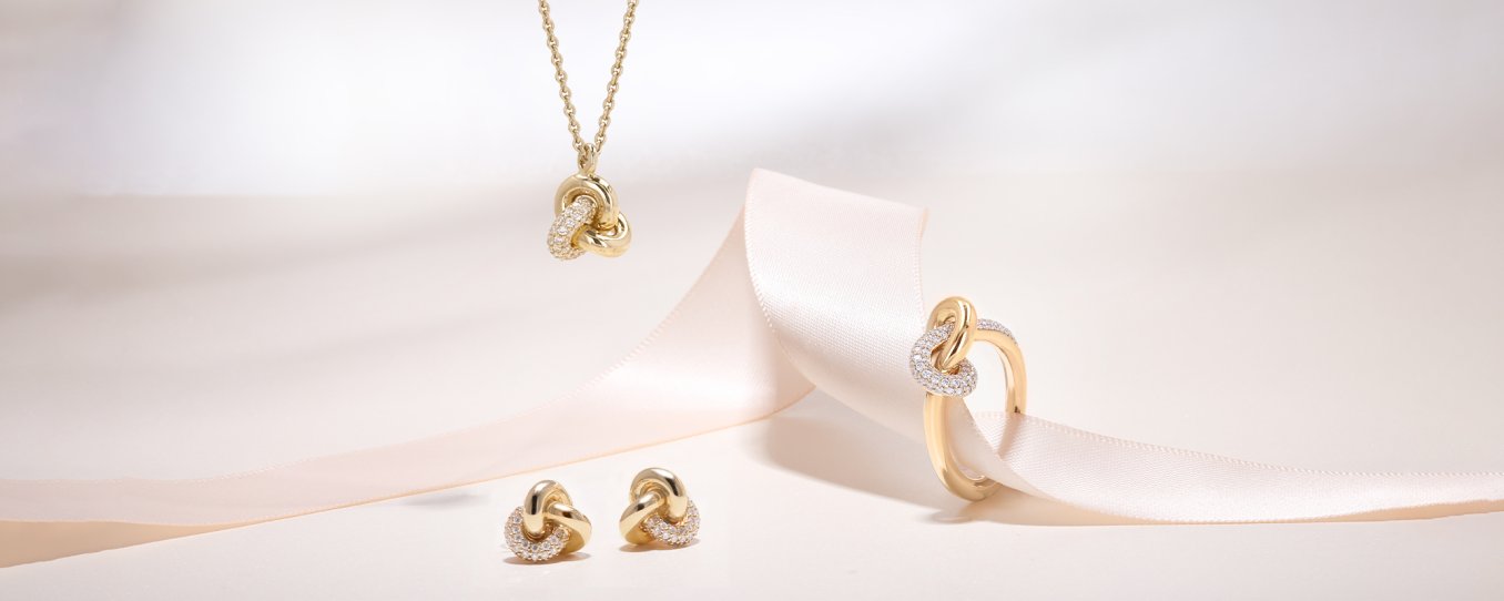 A Guide to Yellow Gold Jewellery | Laings