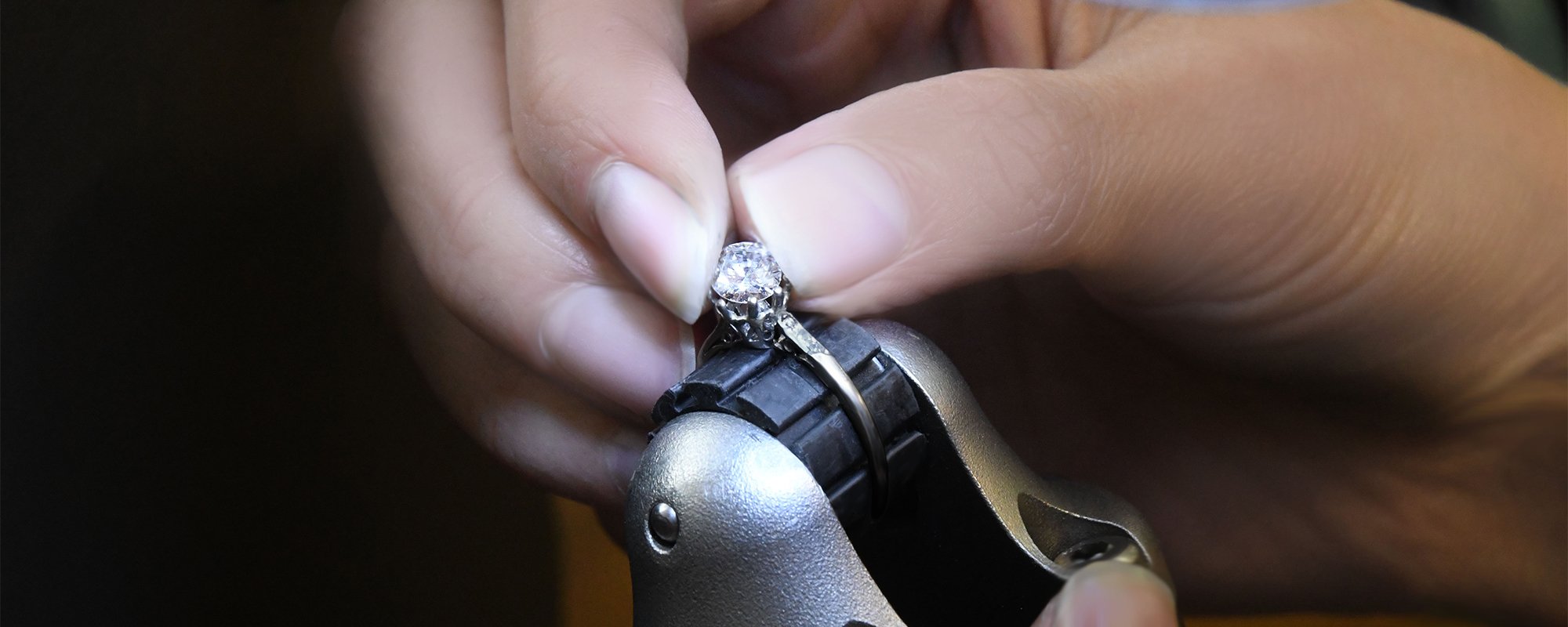 A Guide to White Gold Jewellery | Laings