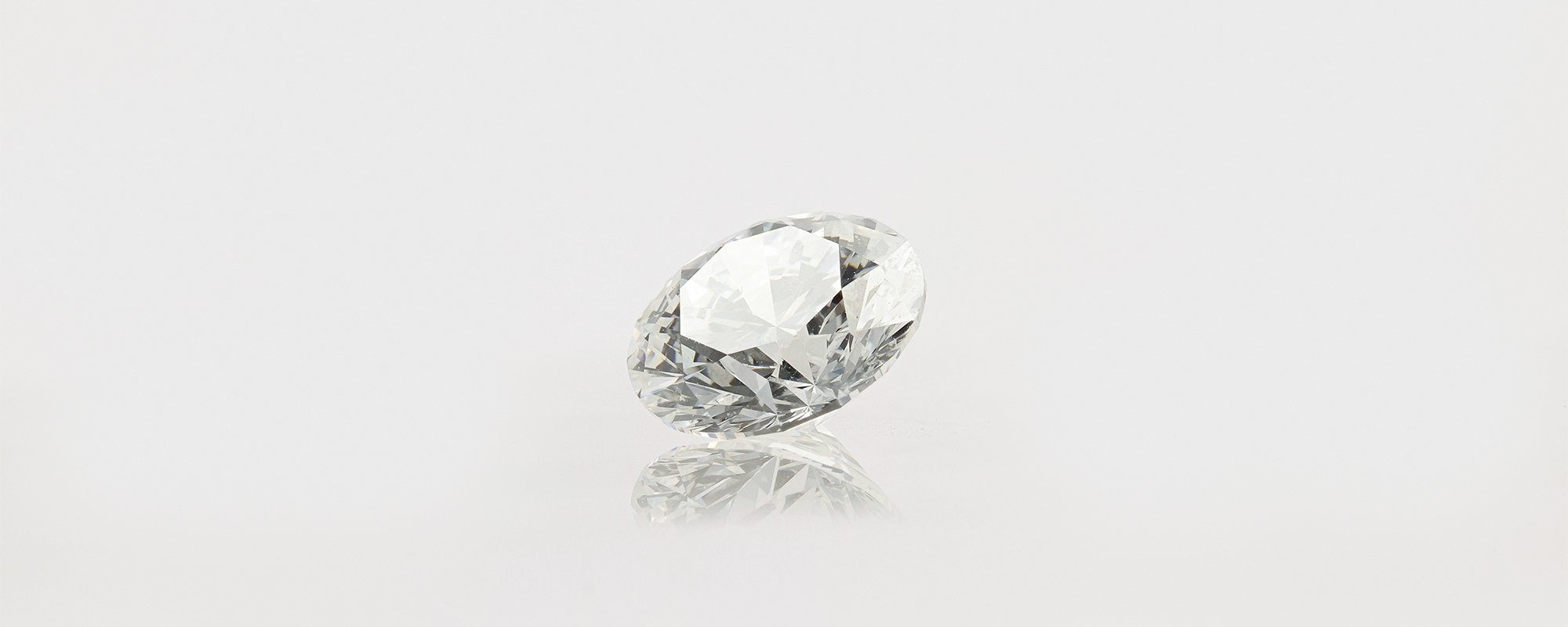 Laings Guide – The 4Cs of Diamonds | Laings