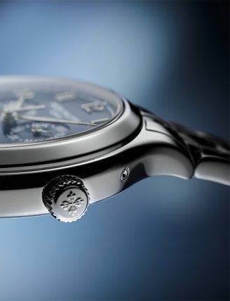 Exploring the Intricacies of the Patek Philippe Ref. 4947/1A Timepiece ...