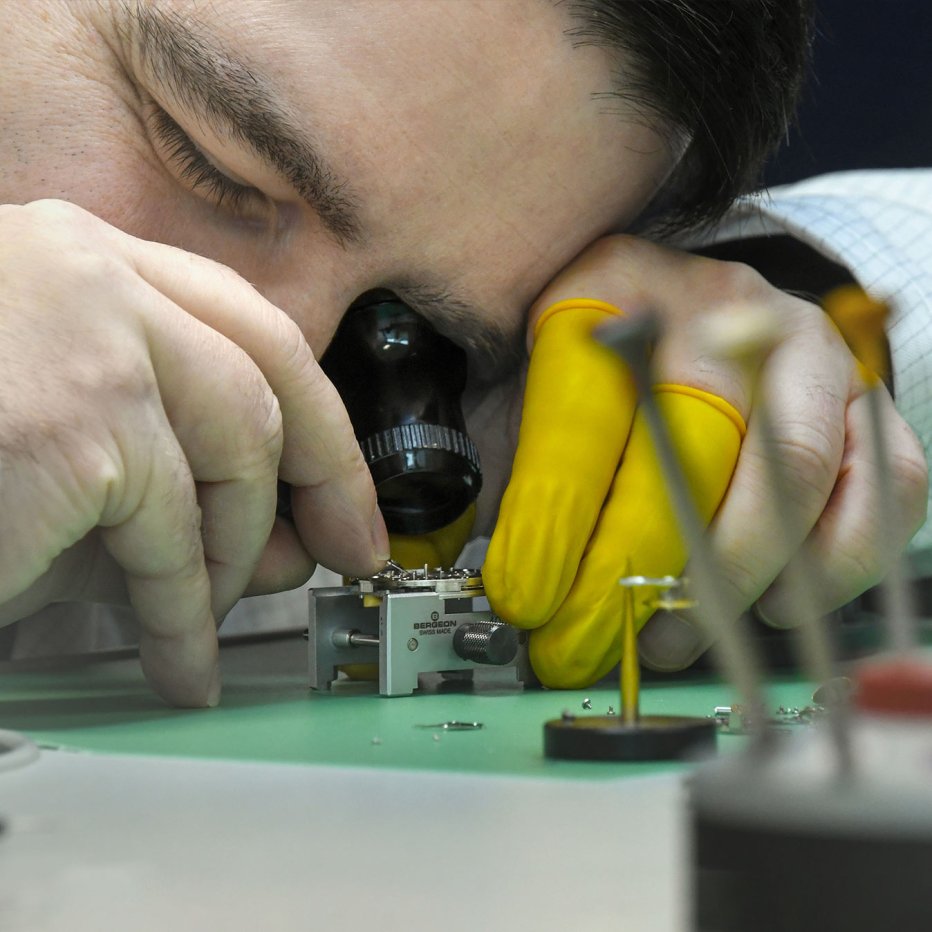Watchmaker in Glasgow, Edinburgh, Cardiff and Southampton | Laings