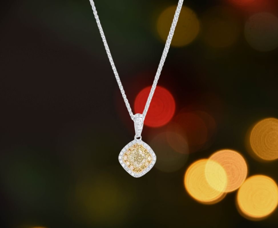 Why Diamond Pendants Make the Perfect Gift | Laings