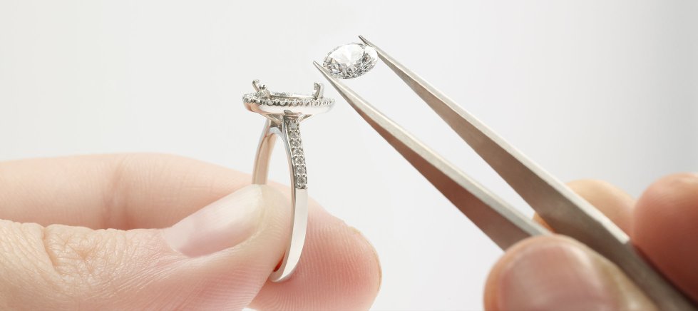 Engagement Rings in Glasgow, Edinburgh, and the UK | Laings